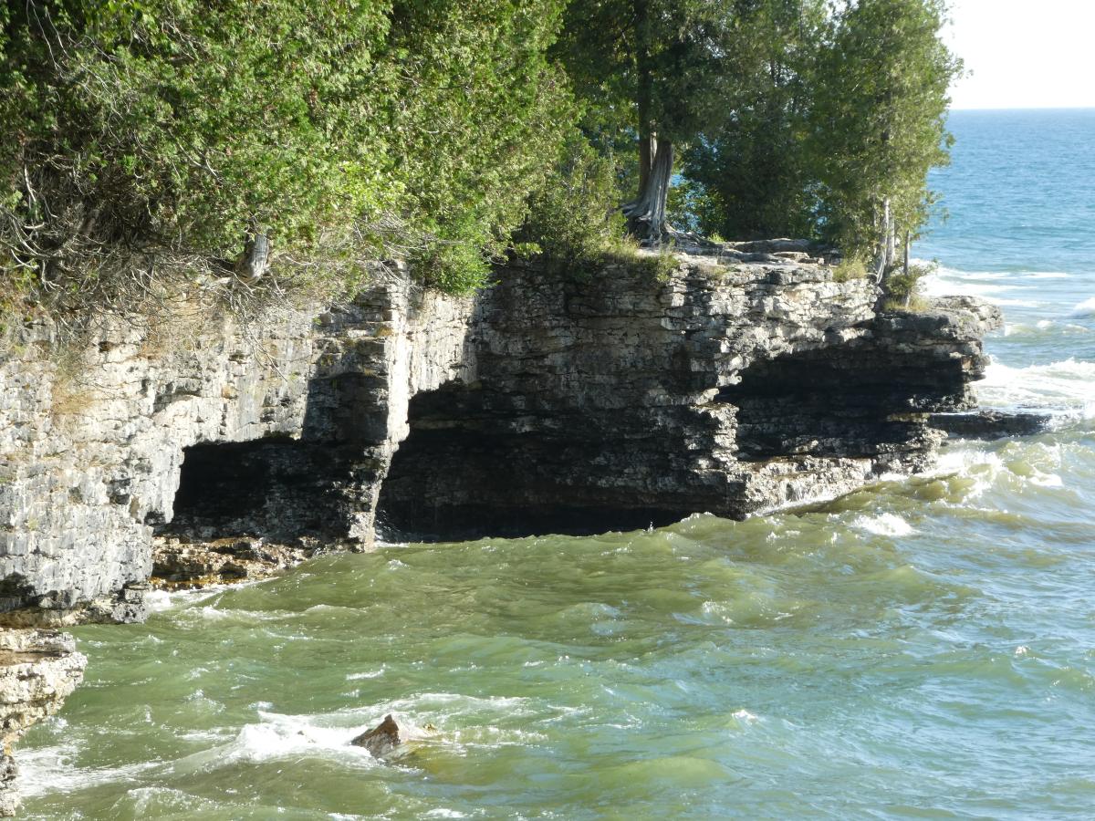 Cave Point County Park: Your Ultimate Guide [2024]