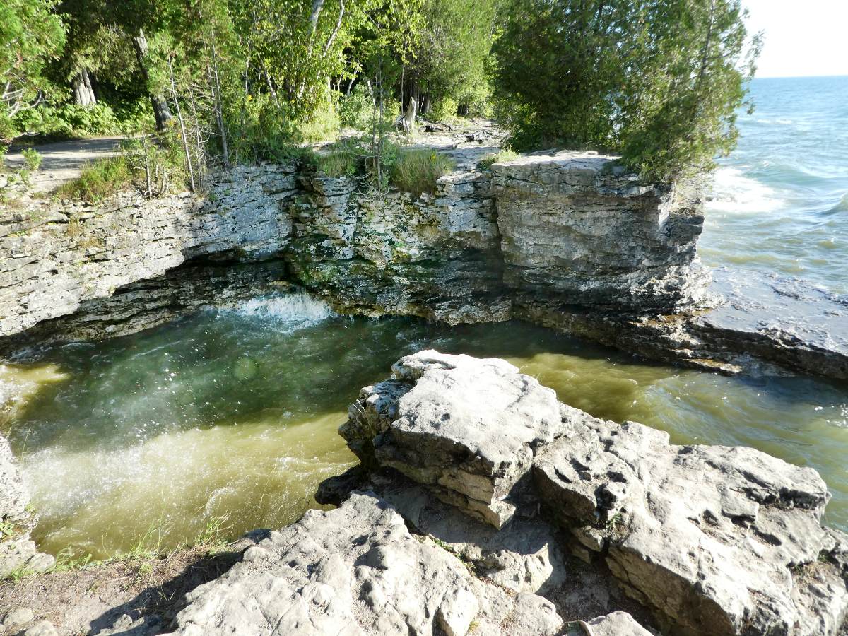 Cave Point County Park: Your Ultimate Guide [2024]